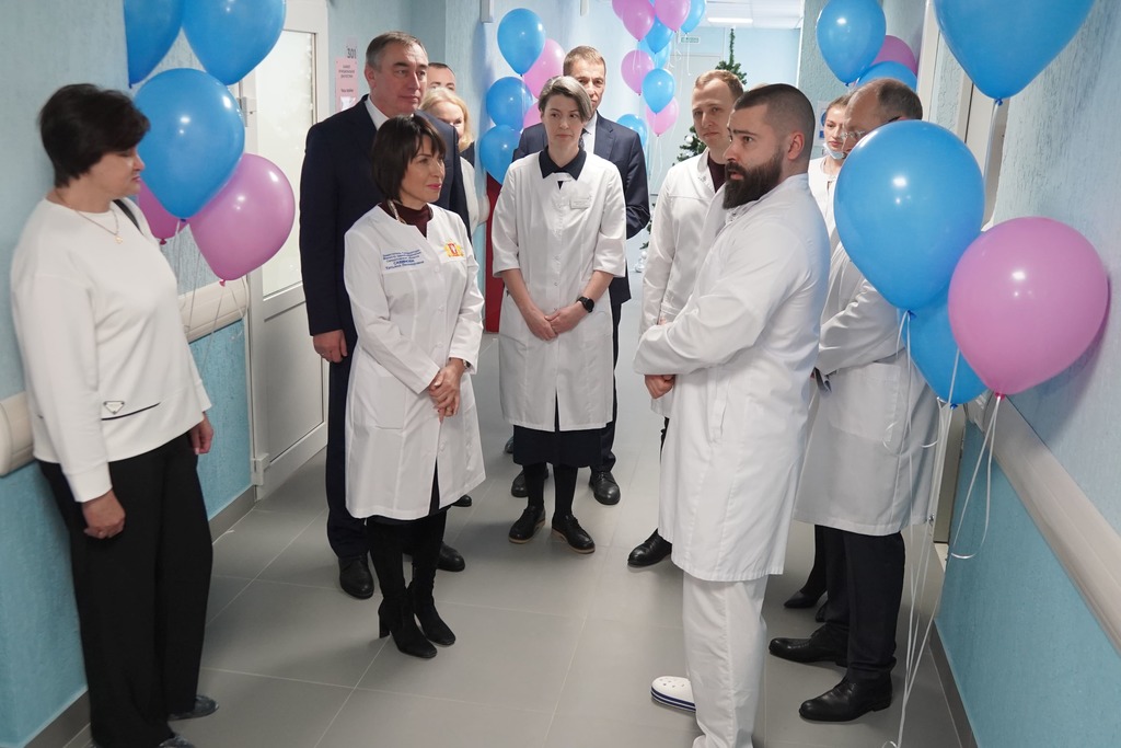 Женская консультация екатеринбургской ЦГКБ №3 открыла свои двери после ...